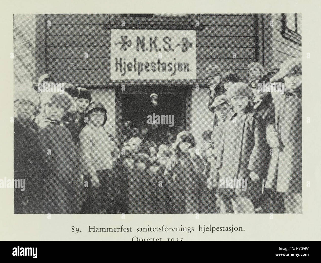 Visual reference material hi-res stock photography and images - Alamy