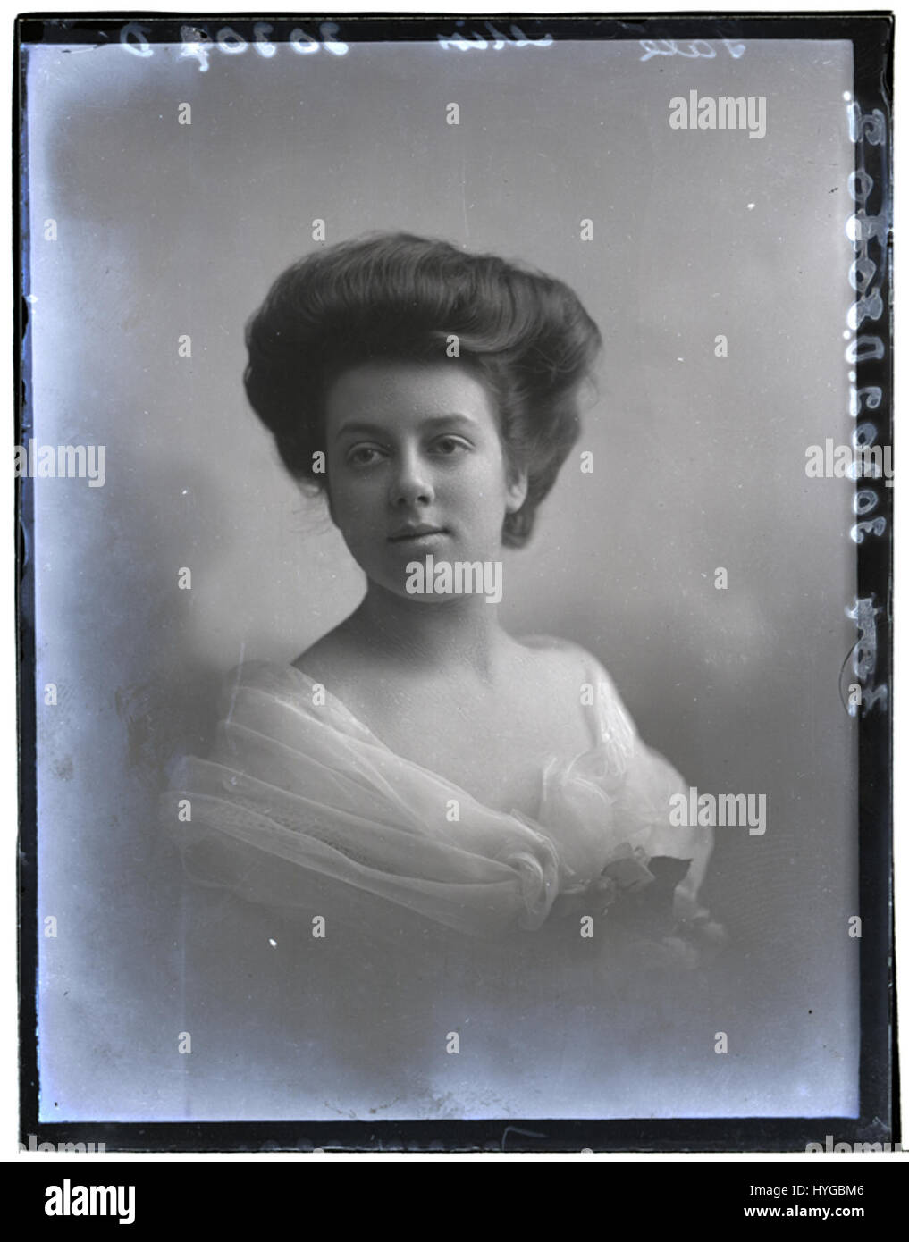 This early 20th-century photograph captures Miss Gale, likely a popular ...