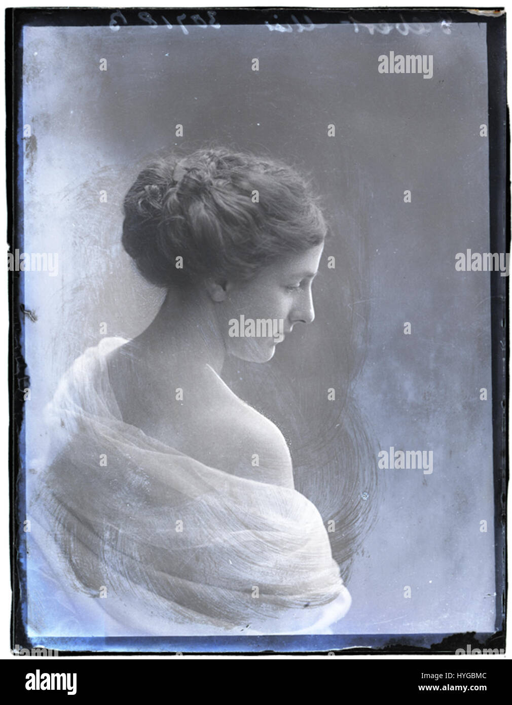 Miss Gilbert, 10 Jun 1910 (16879766729 Stock Photo - Alamy