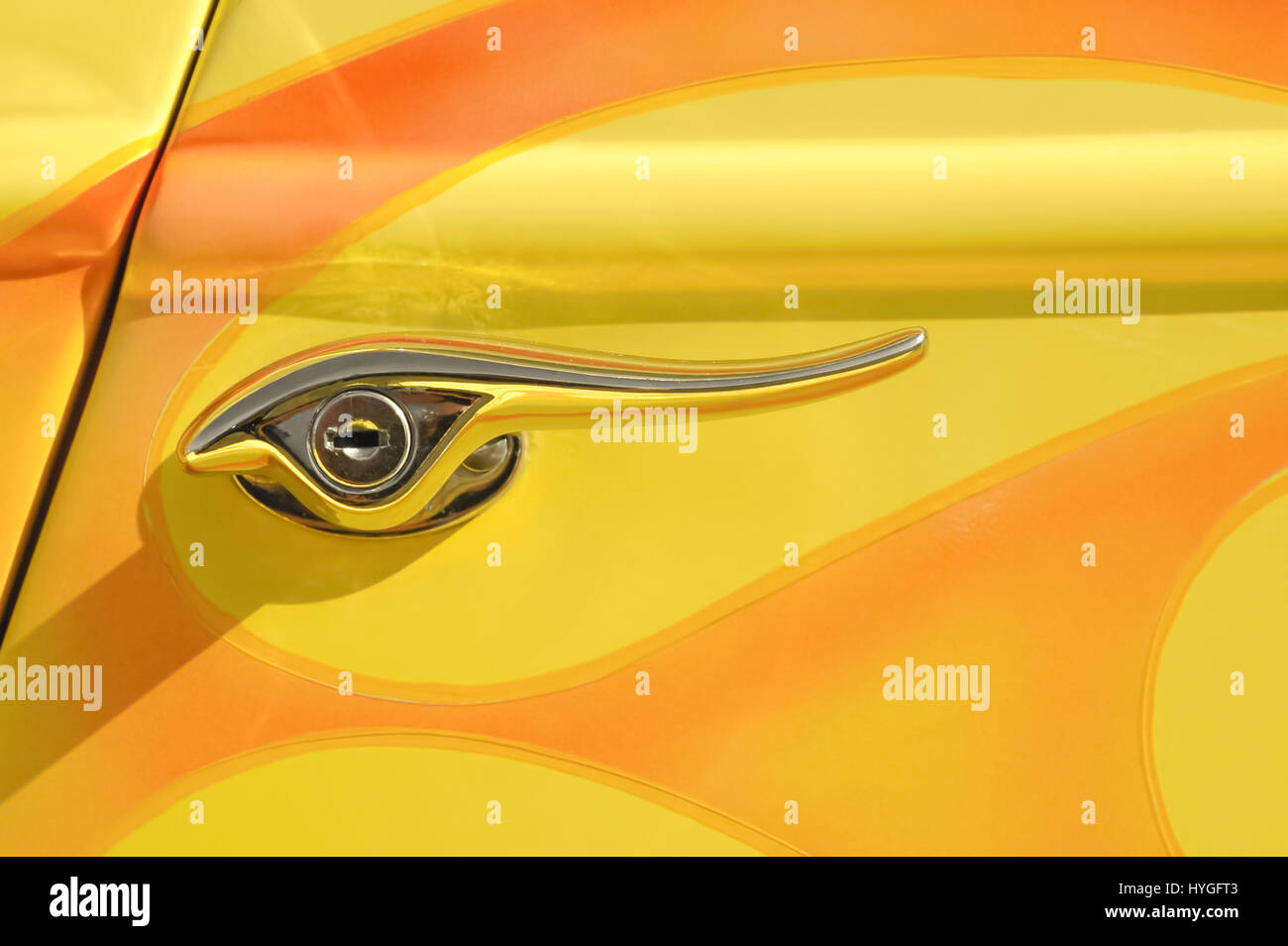 door lever on bright two-tone hot rod Stock Photo - Alamy