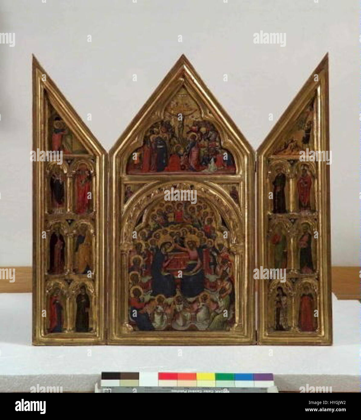 Veneziano Catarino Triptych s Ukrizovanim a Korunovanim P. Marie bocni kridla svetci a svetice ...