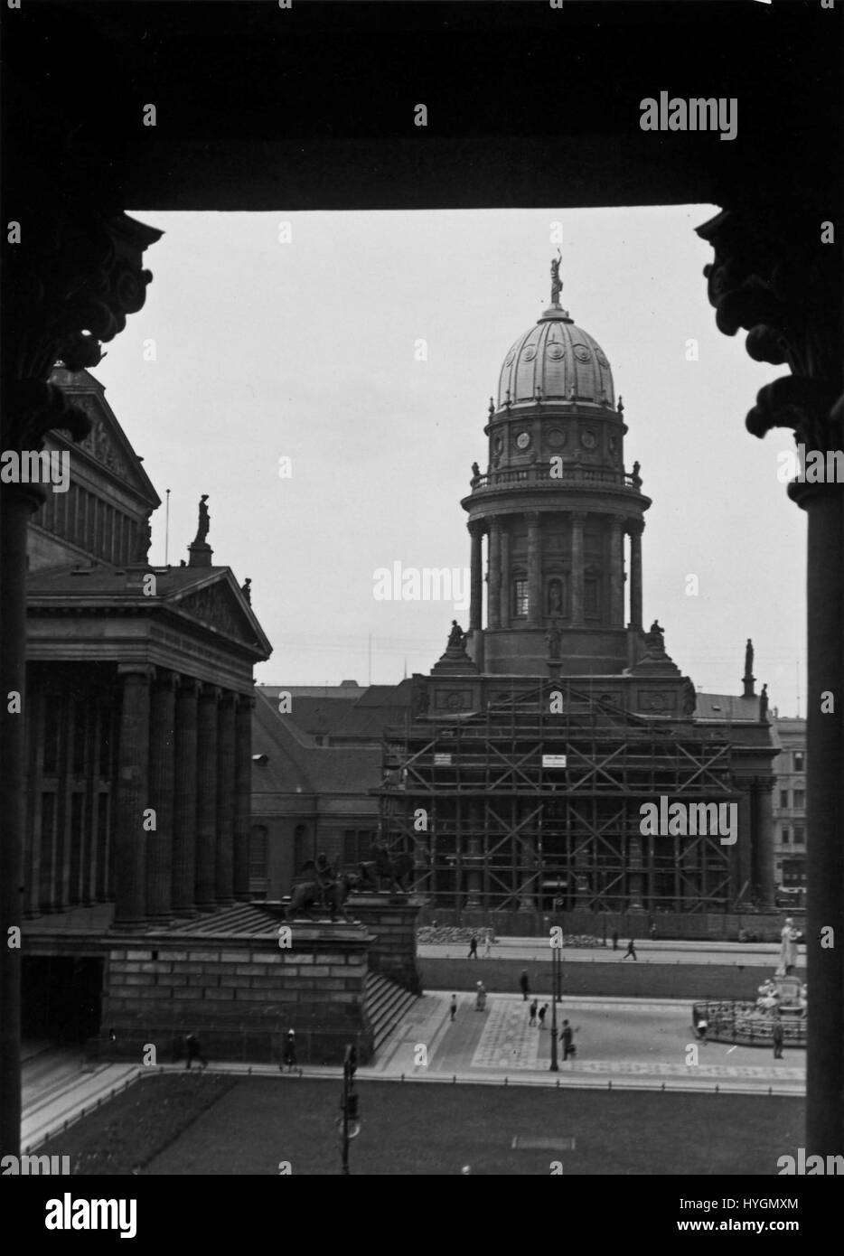 Stone buildings in square Black and White Stock Photos & Images - Alamy