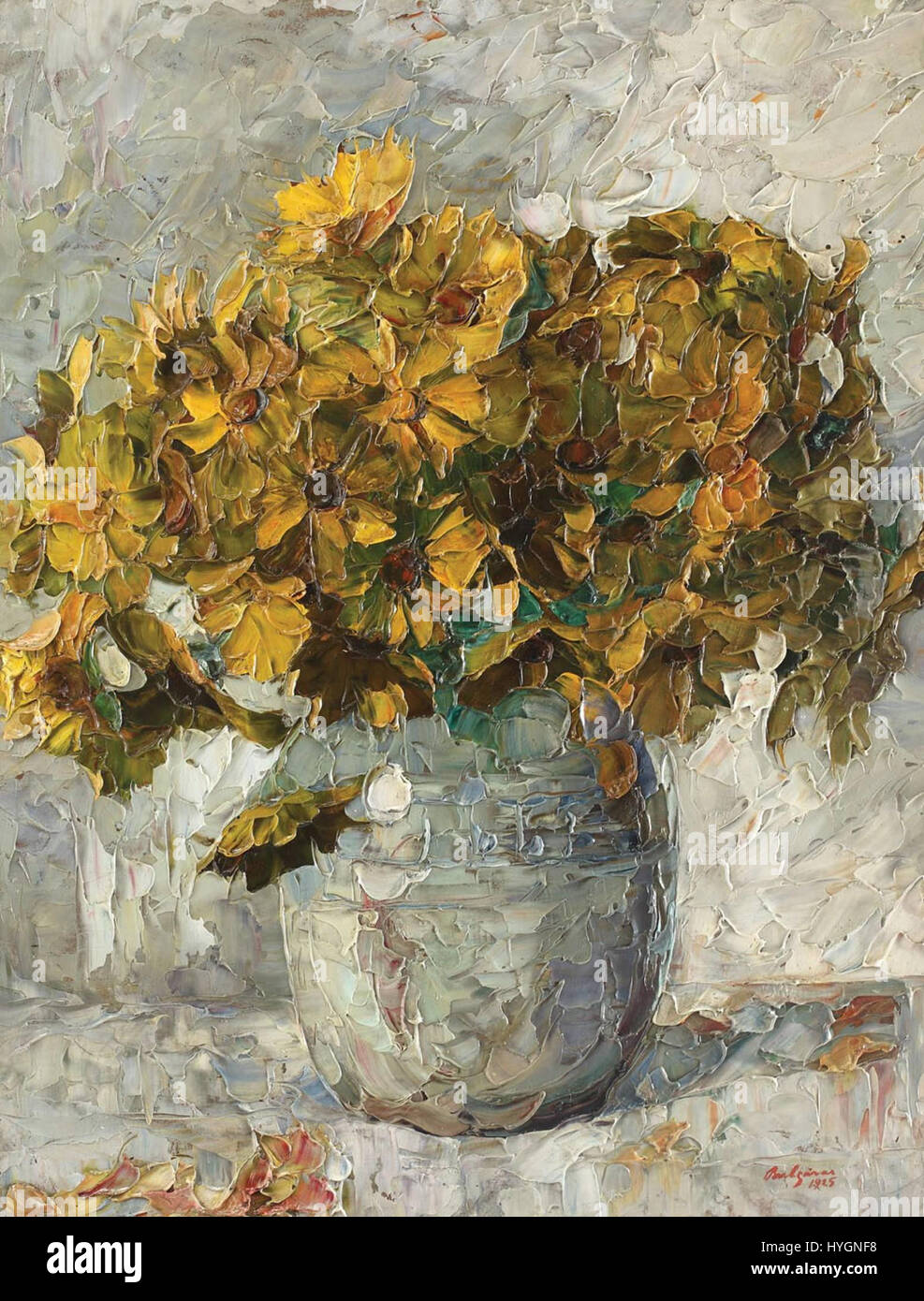 Petre Bulgaras Vas cu flori Stock Photo - Alamy