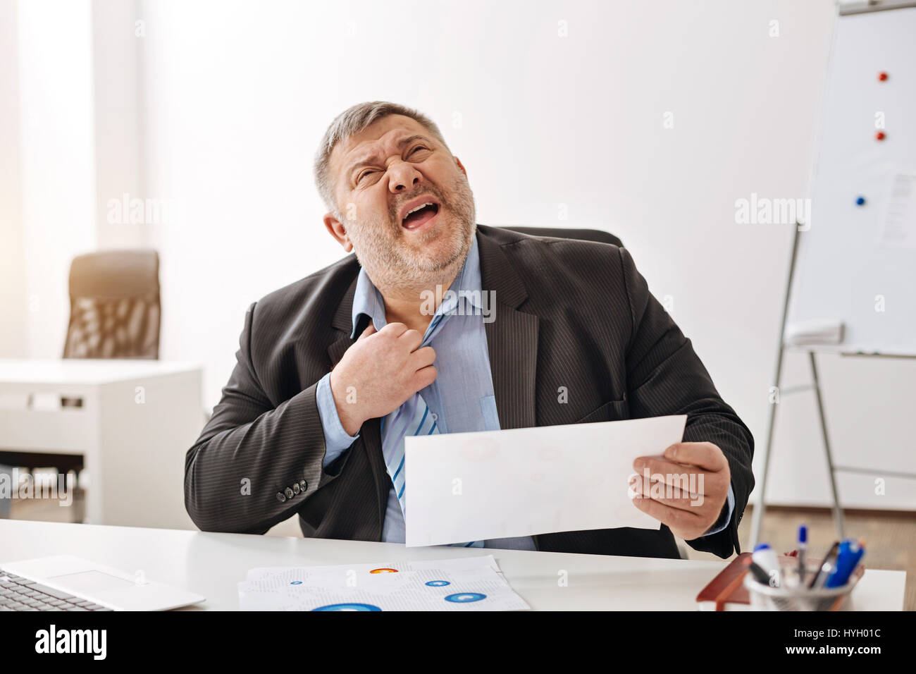 Overweight office worker hi-res stock photography and images - Alamy