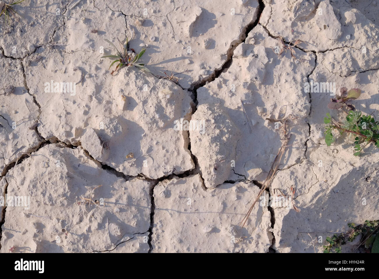 Soil fracture hi-res stock photography and images - Alamy