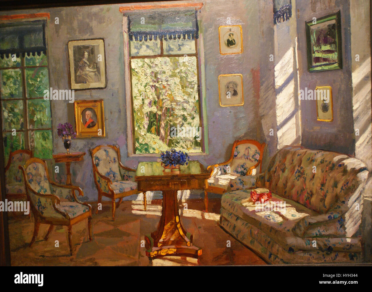 Period russian drawing room hi-res stock photography and images - Alamy