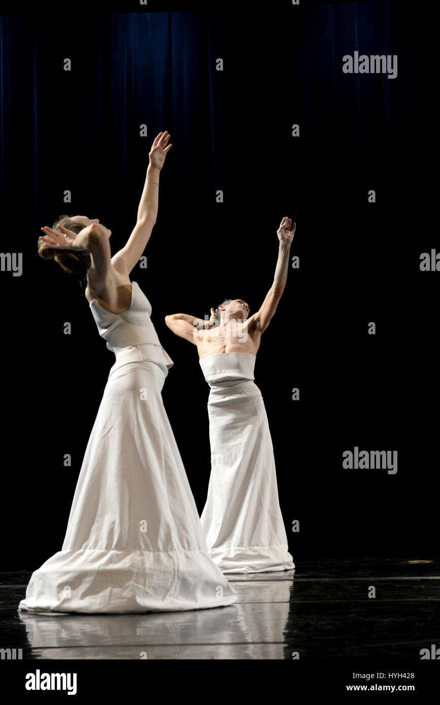 Butoh dance hi-res stock photography and images - Alamy