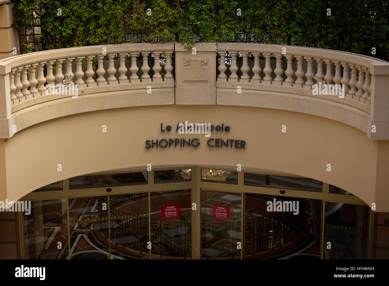 Monaco, Monte-Carlo: Galerie Metropole shopping center, interior ...