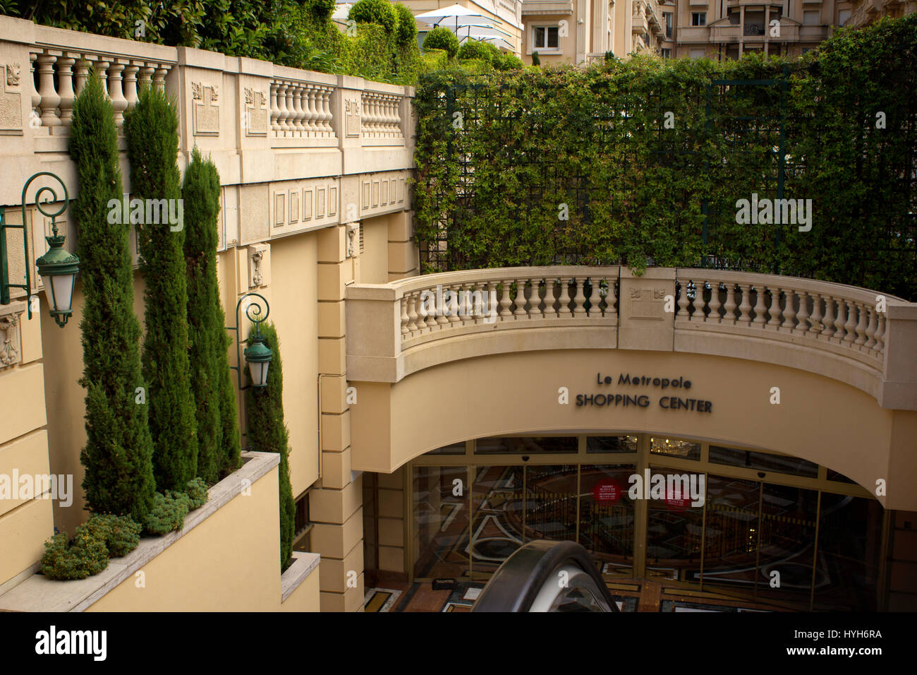 Monaco, Monte-Carlo: Galerie Metropole shopping center, interior ...