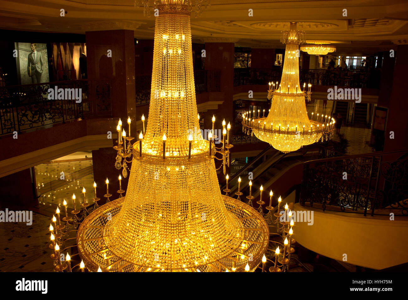 Monaco, Monte-Carlo: Galerie Metropole shopping center, interior ...