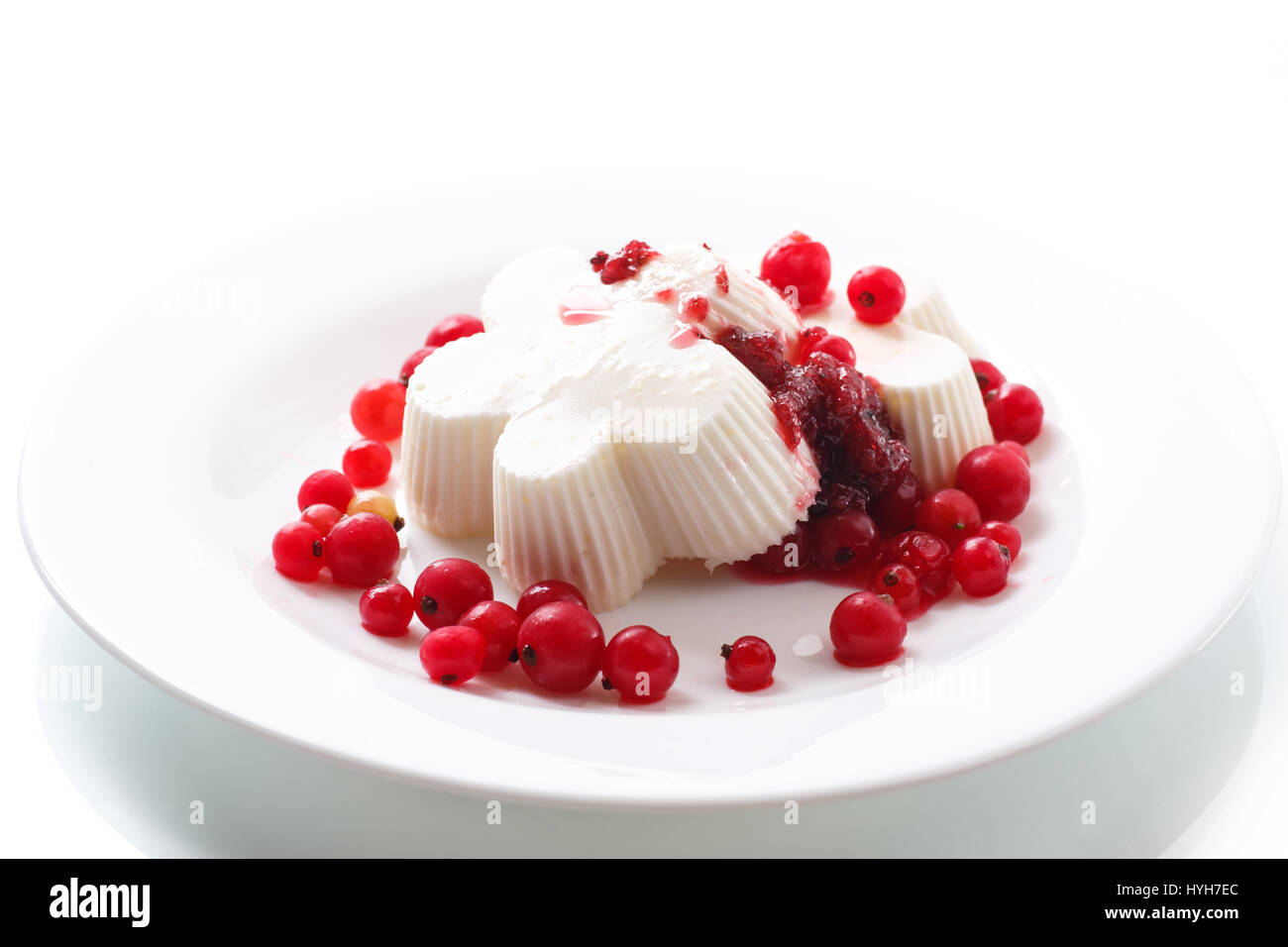 Panna cotta with berries hi-res stock photography and images - Alamy