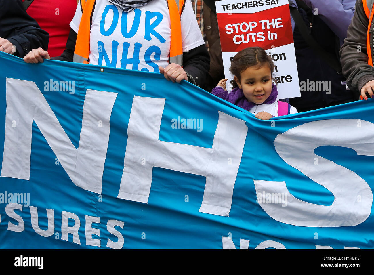Thousands of protesters take part in The People's Assembly's NHS ...
