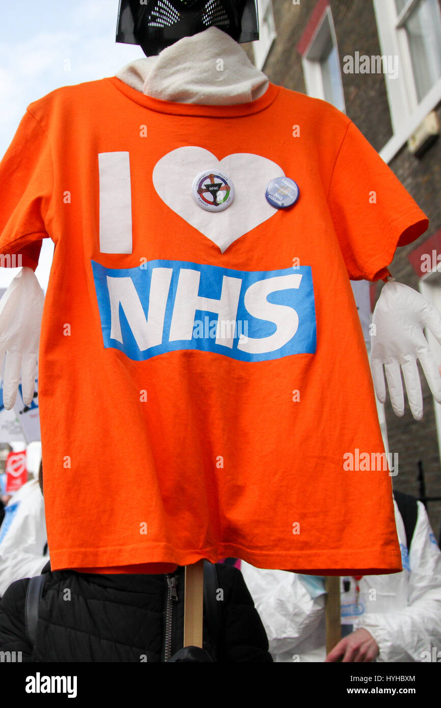 Thousands of protesters take part in The People's Assembly's NHS ...