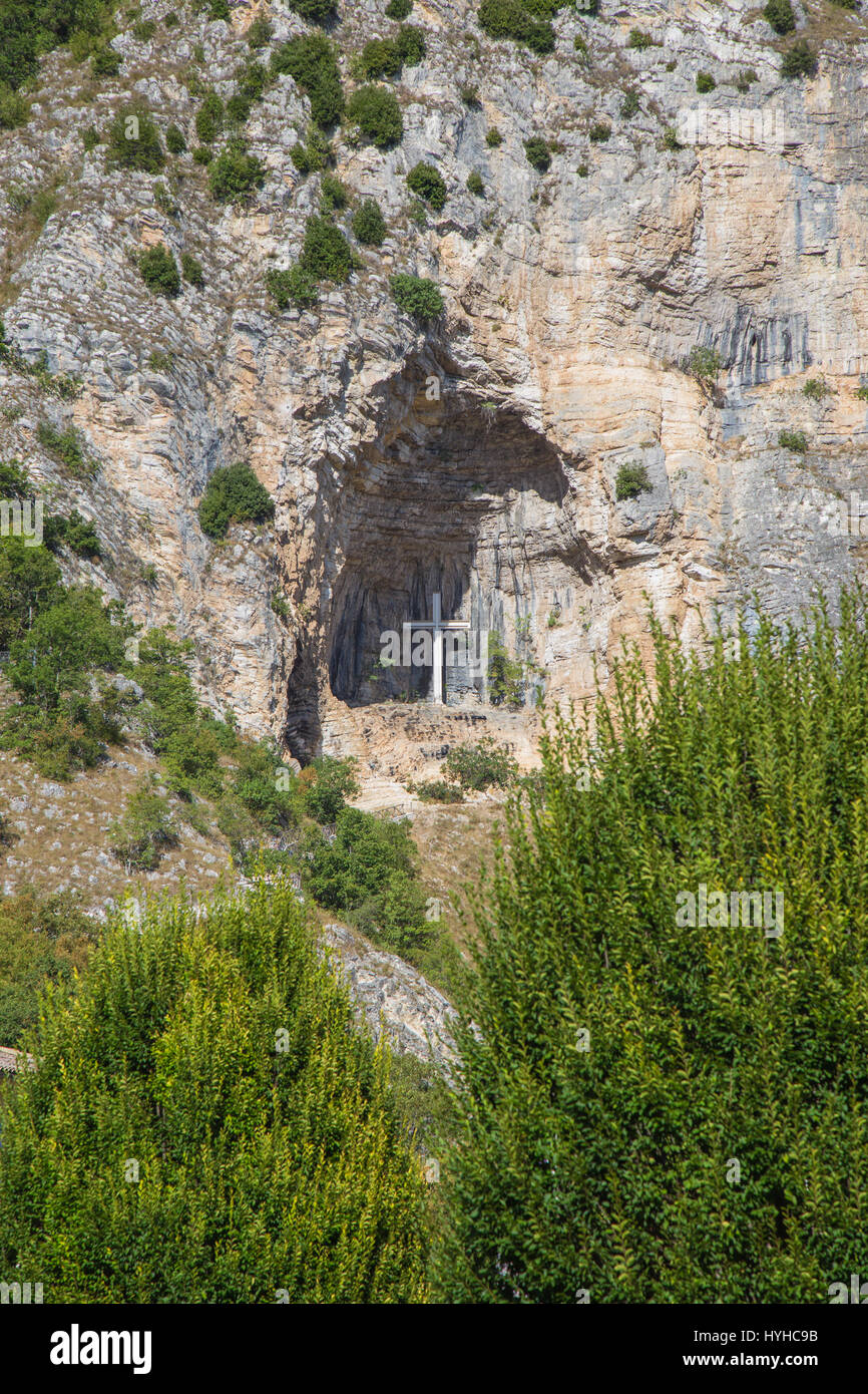 Roccaporena hi-res stock photography and images - Alamy