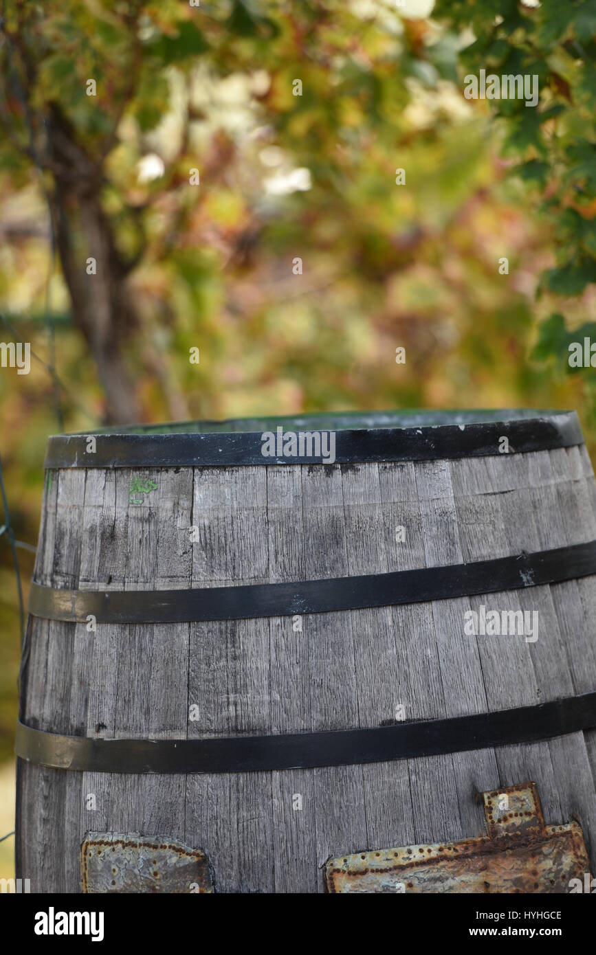 Old wooden barrel Stock Photo - Alamy