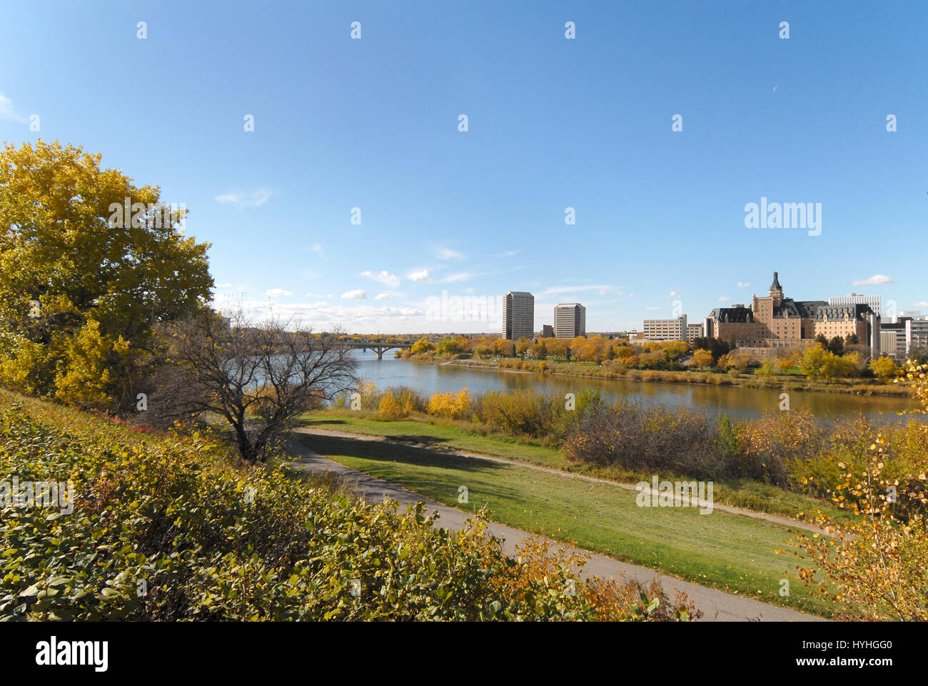 Saskatoon bridges hi-res stock photography and images - Alamy