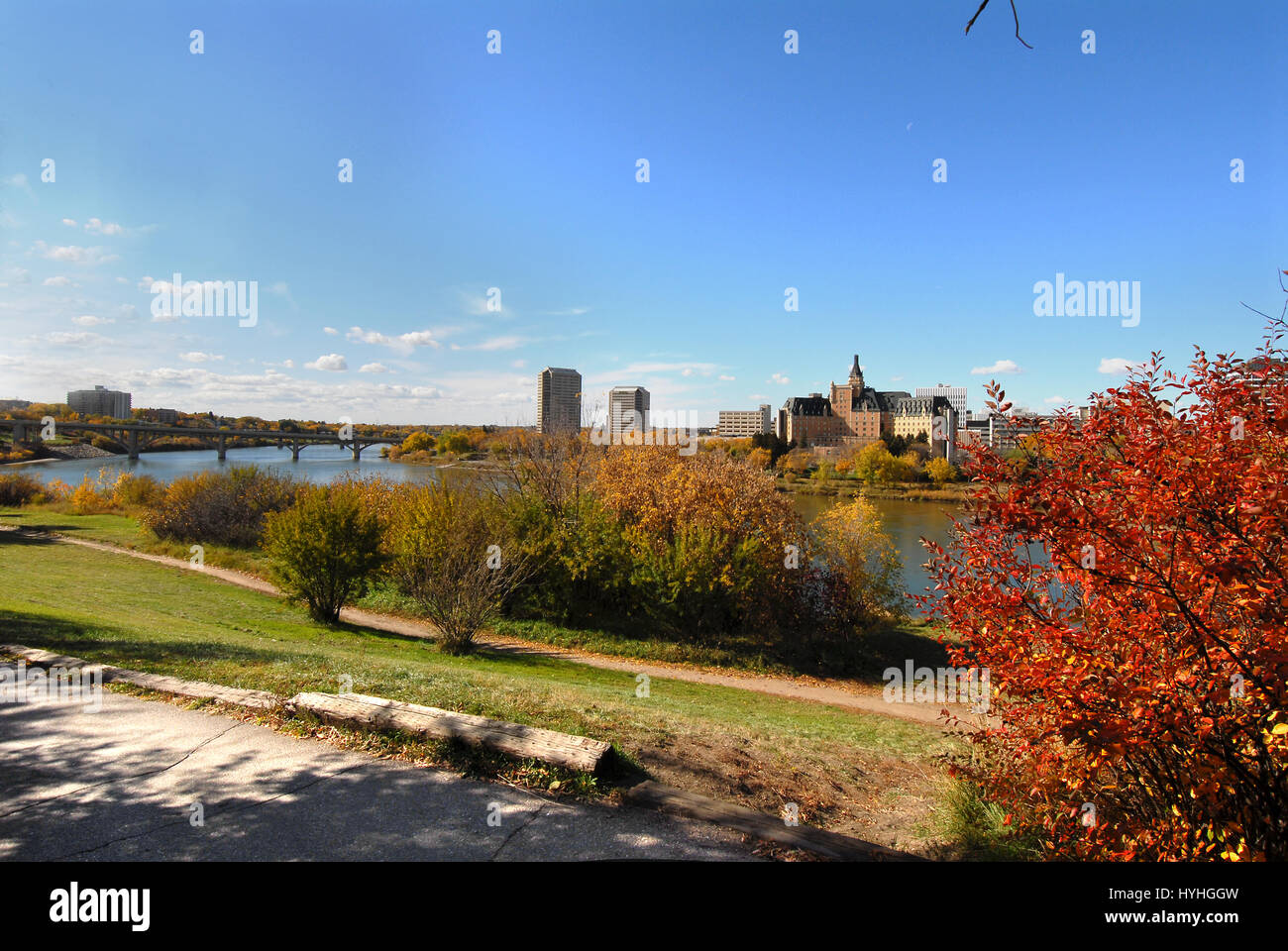 Saskatoon bridges hi-res stock photography and images - Alamy