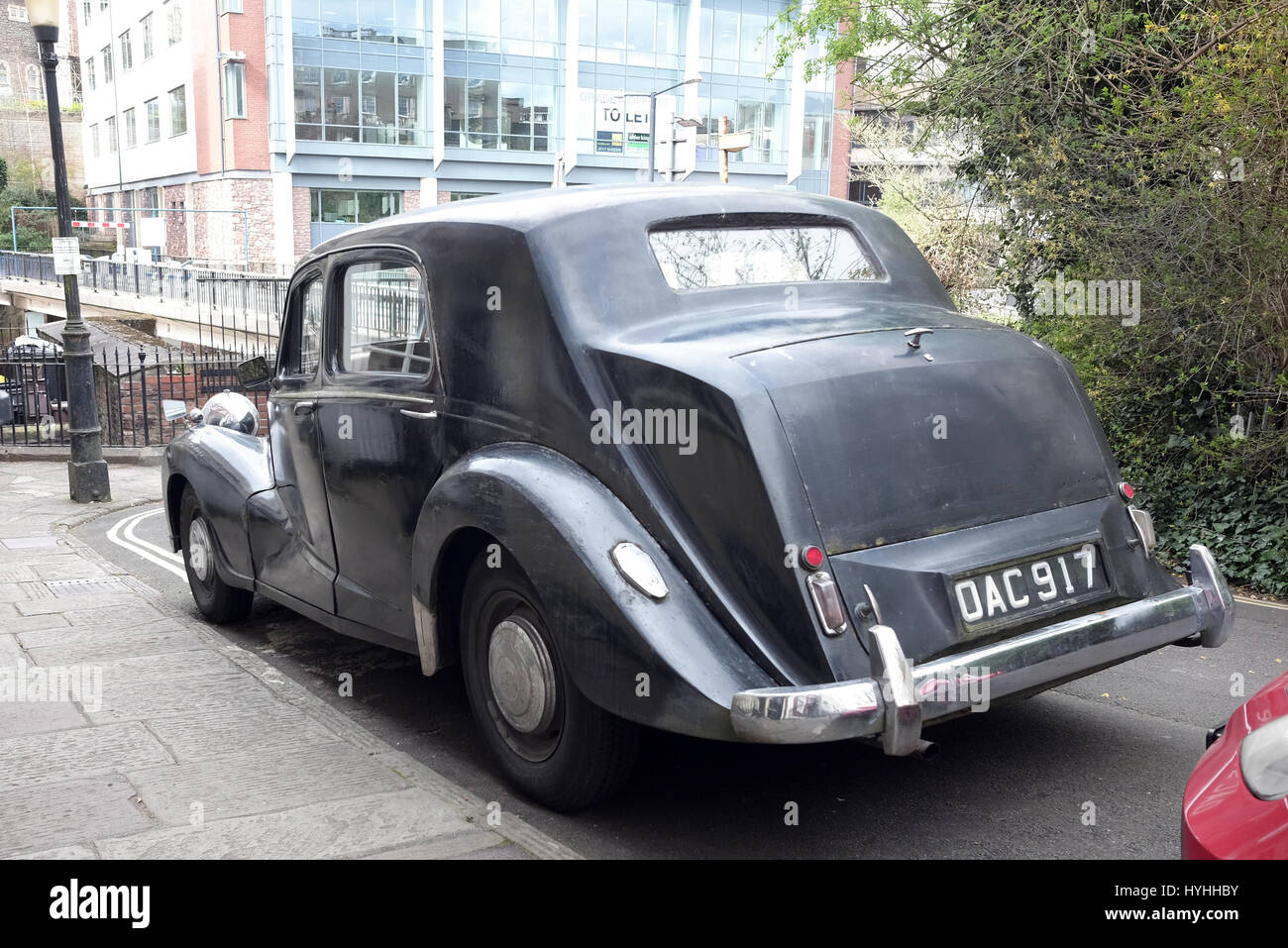 4th April 2017 - Austin Sheerline A125 parked on the street in Bristol ...