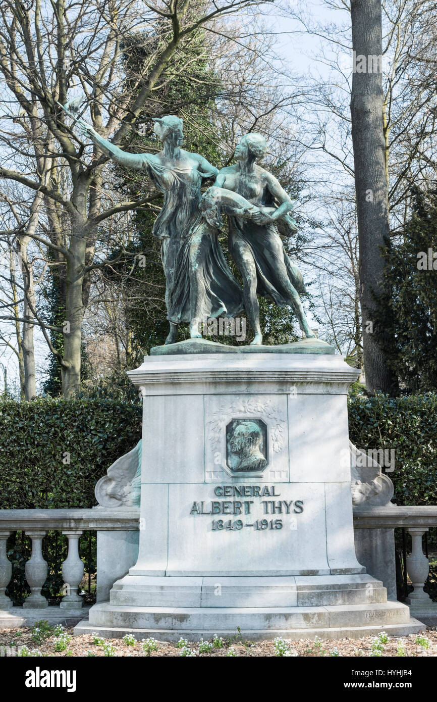The statue of general Albert Thys in Brussels Stock Photo - Alamy