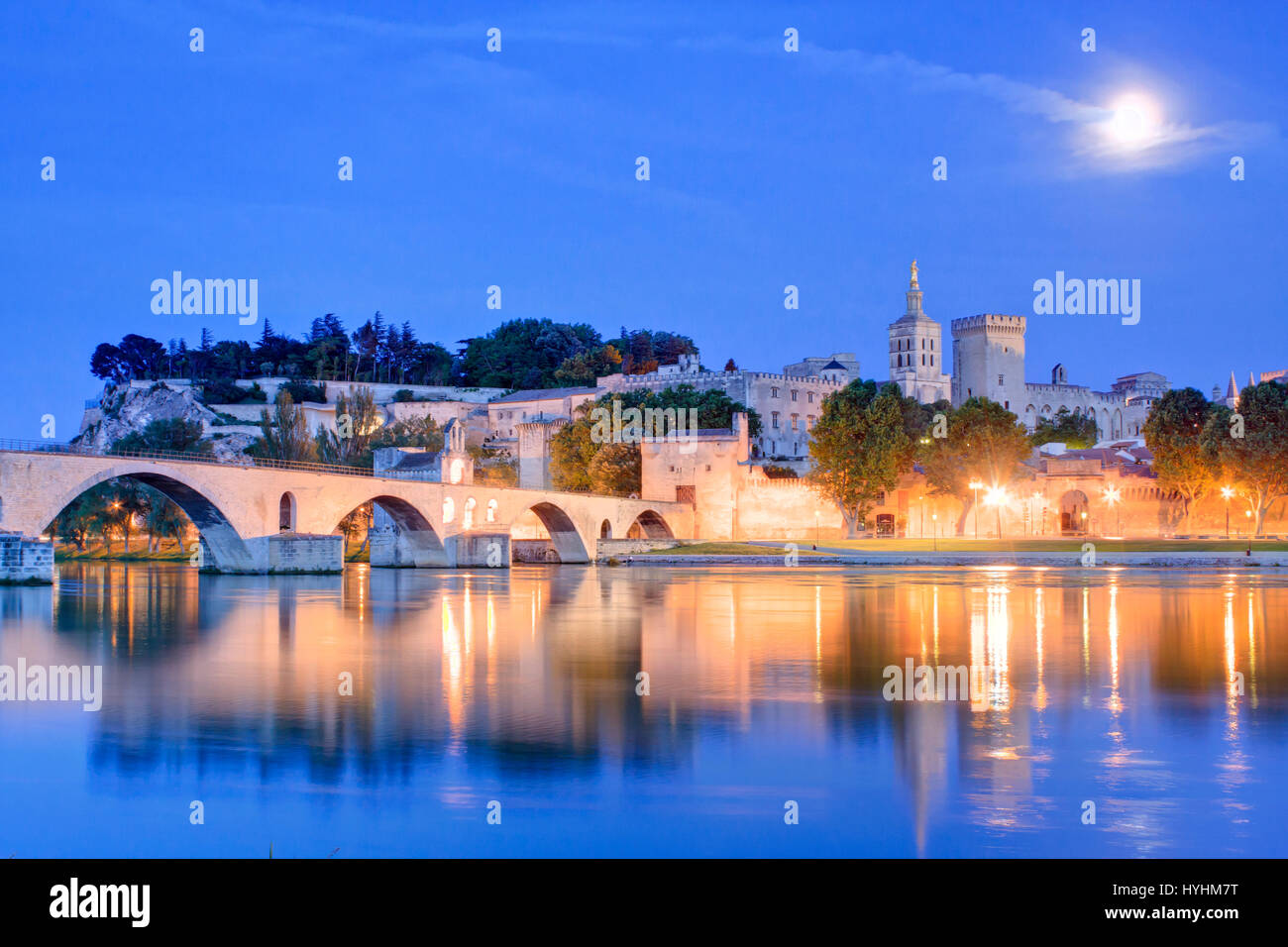 France, Vaucluse, Avignon, the Palais des Papes, bridge St Benezet and ...