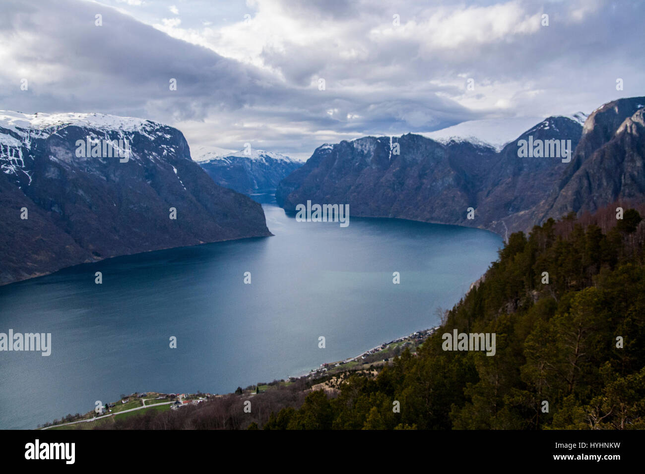 Fjord and mountains in Norway (Fjord og fjell Stock Photo - Alamy