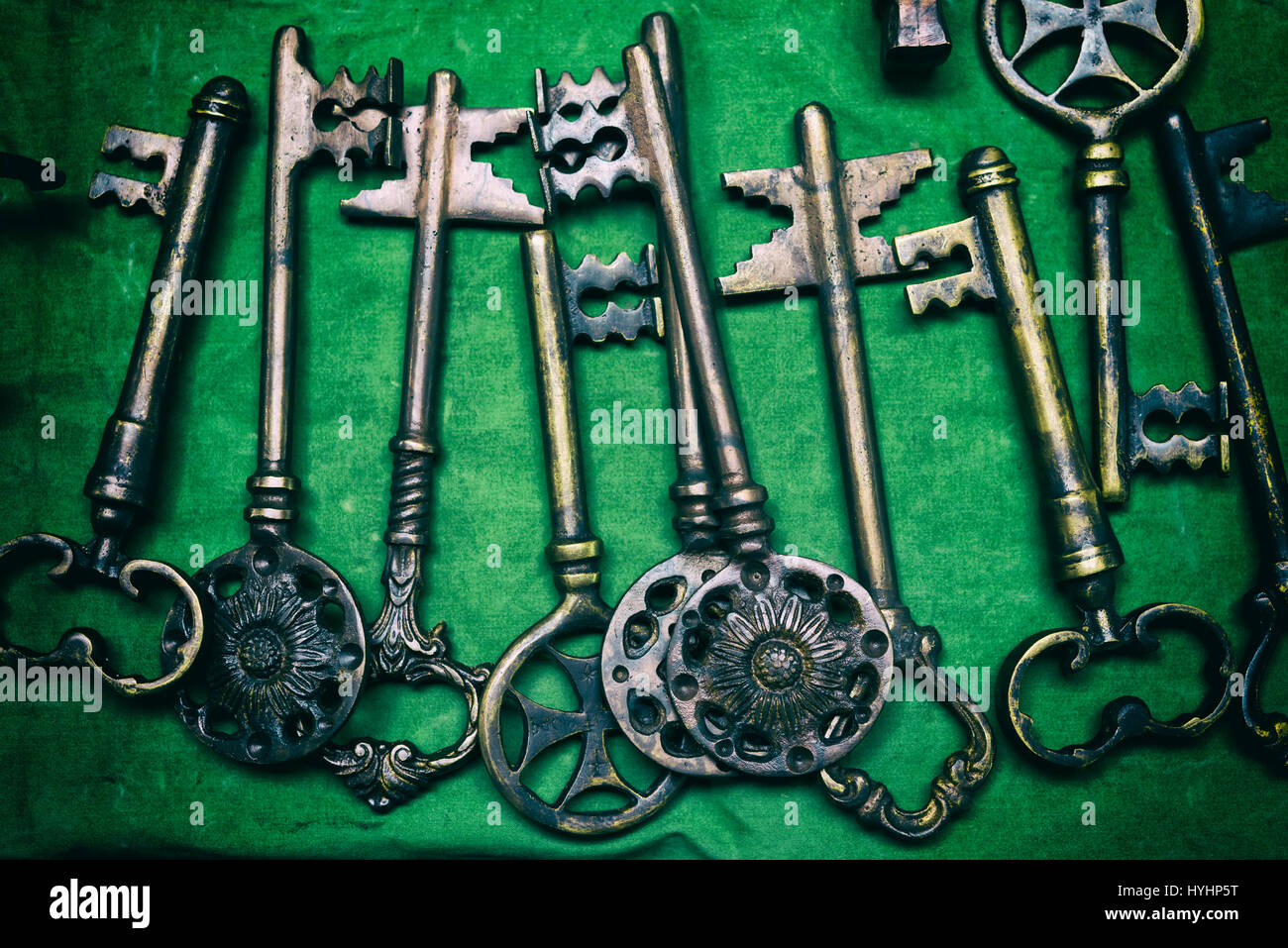 A Pile of Antique Keys Spread on Green Texture Stock Photo - Alamy A Pile of Antique Keys Spread on Green Texture Stock Photo - Alamy