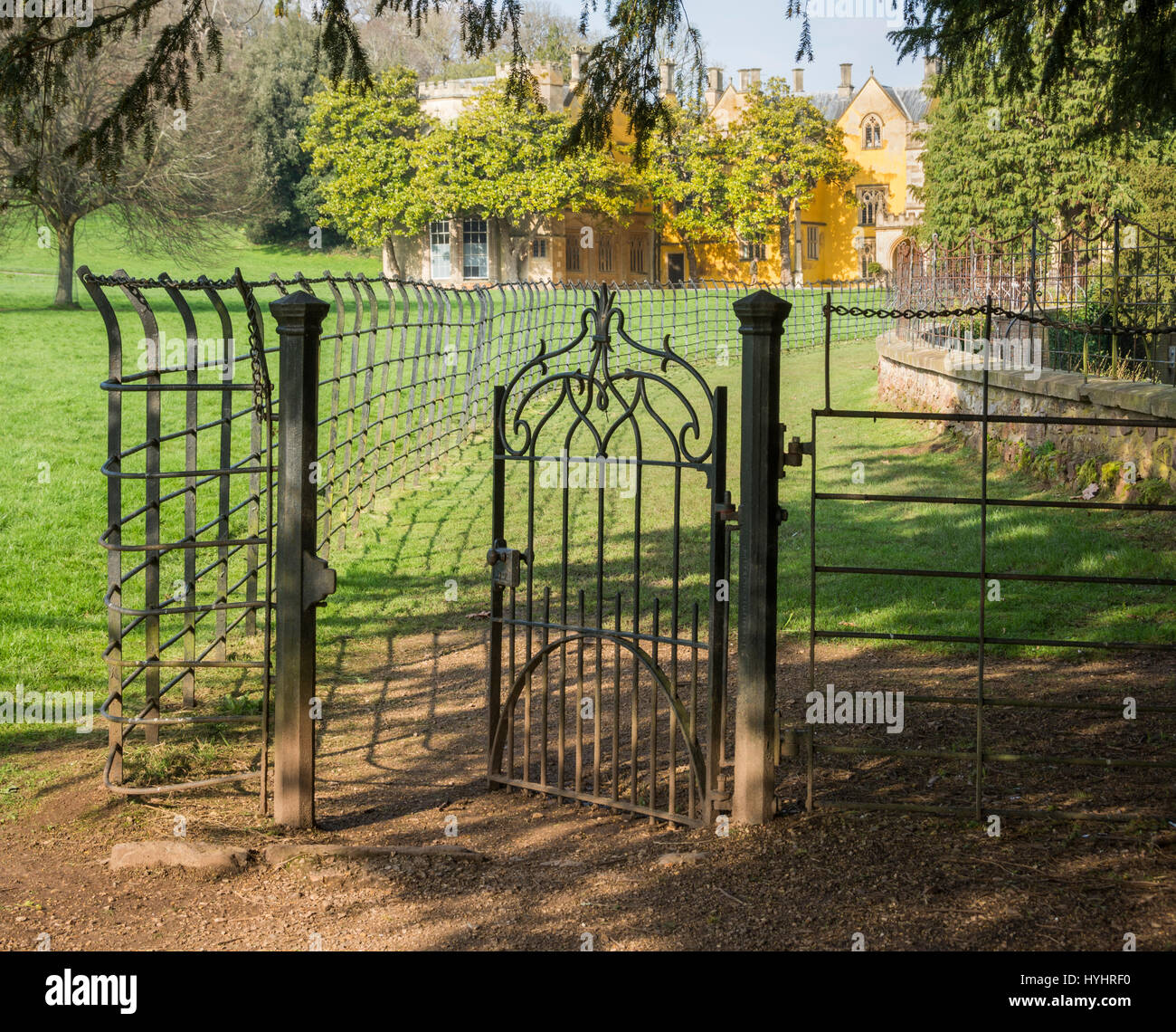 Gothic mansion gate hi-res stock photography and images - Alamy