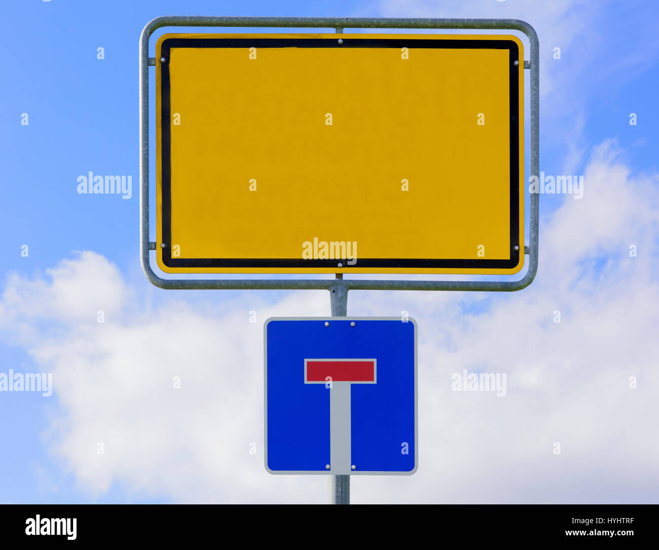 Roadsign blank hi-res stock photography and images - Alamy