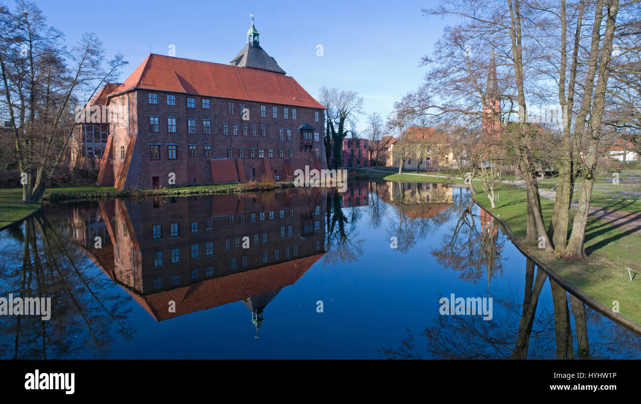 Winsen castle hi-res stock photography and images - Alamy