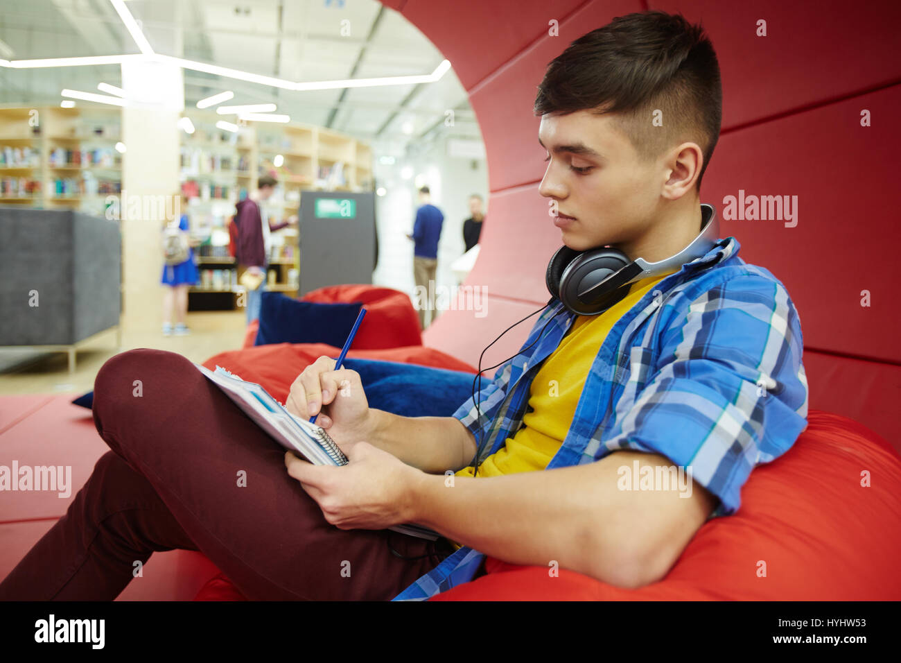 Creative office workspace hi-res stock photography and images - Alamy