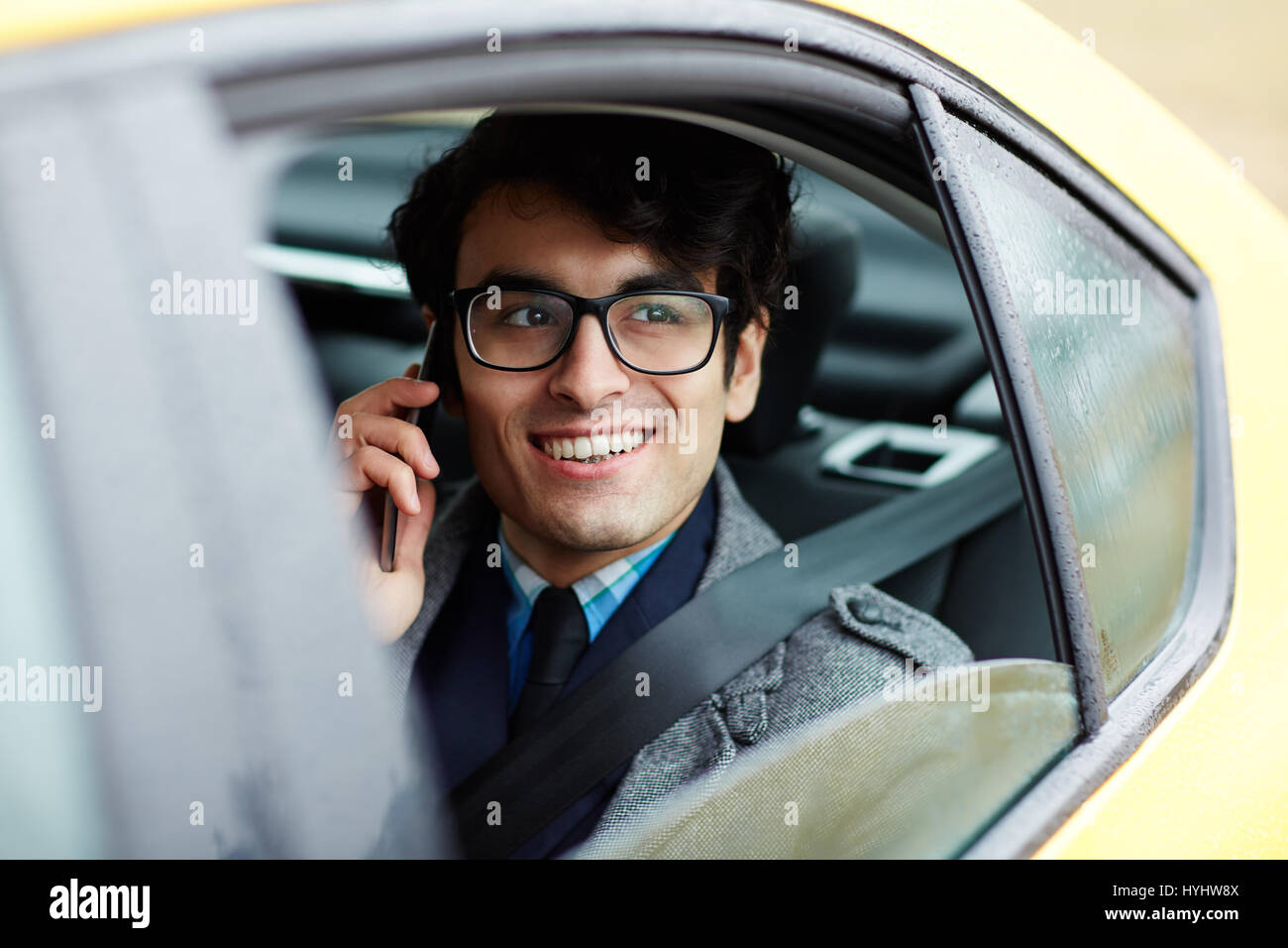 Middle eastern man talking hi-res stock photography and images - Alamy