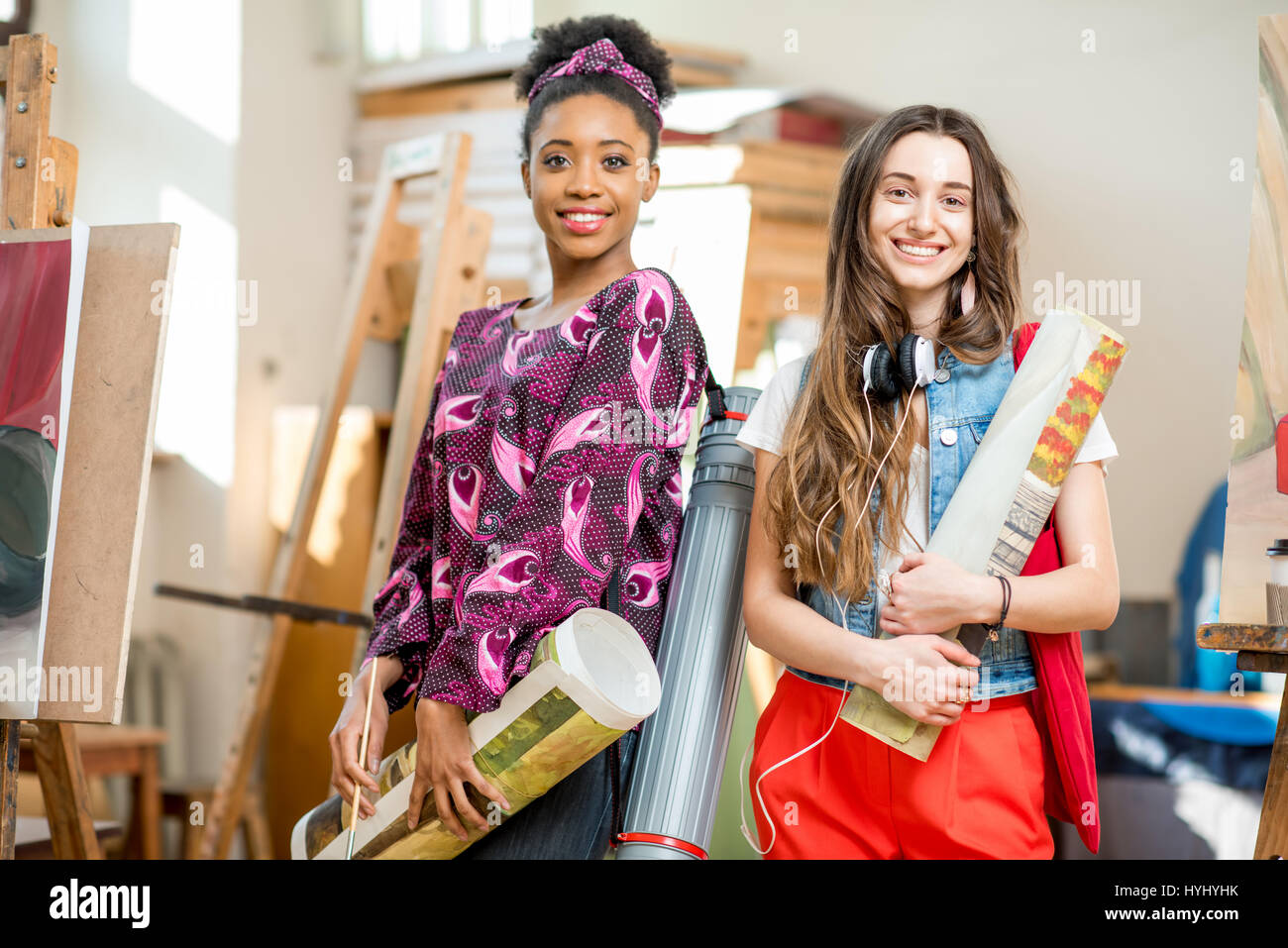 Creative art students university hi-res stock photography and images ...