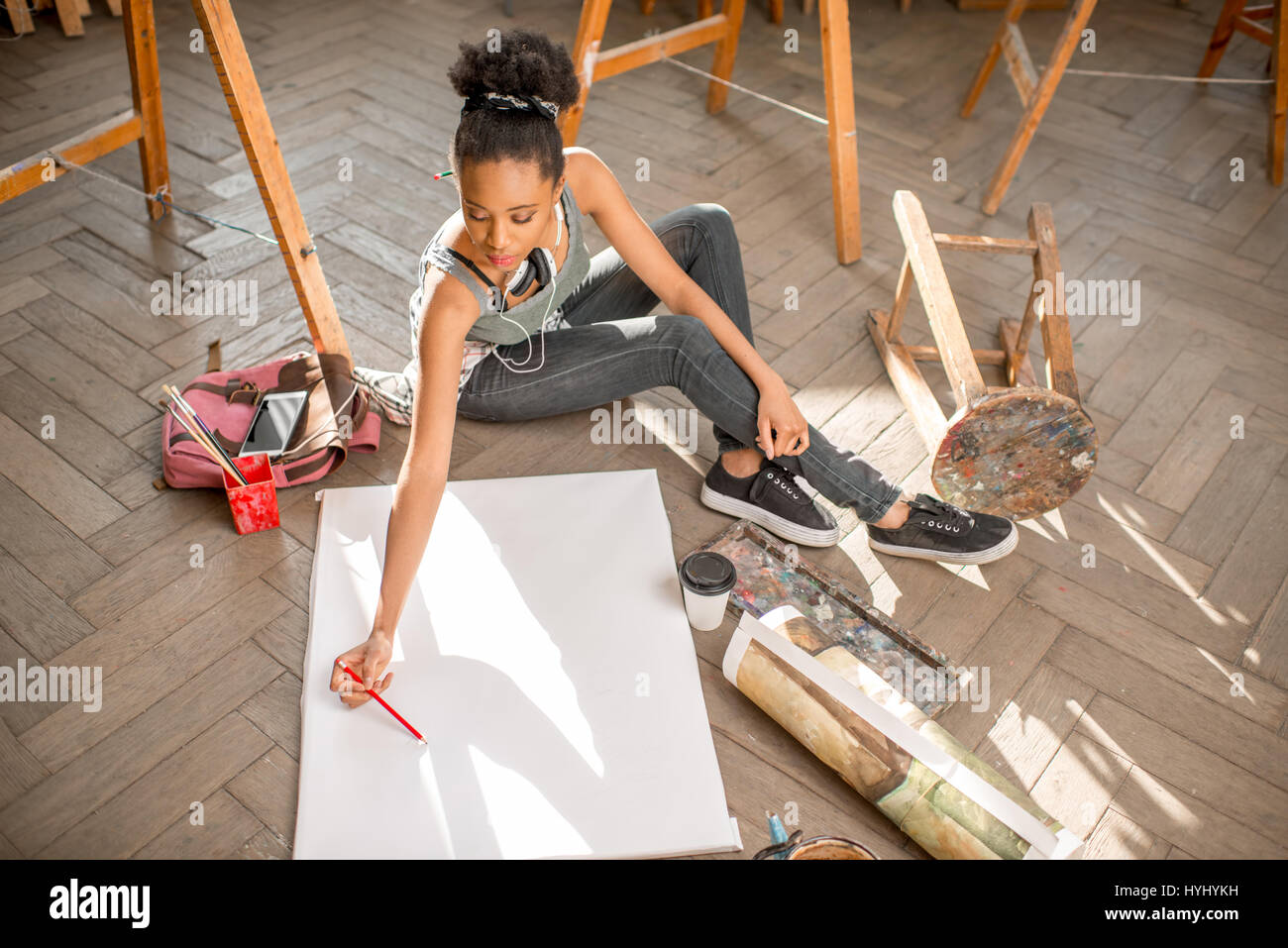 Student painting still life Stock Photo - Alamy