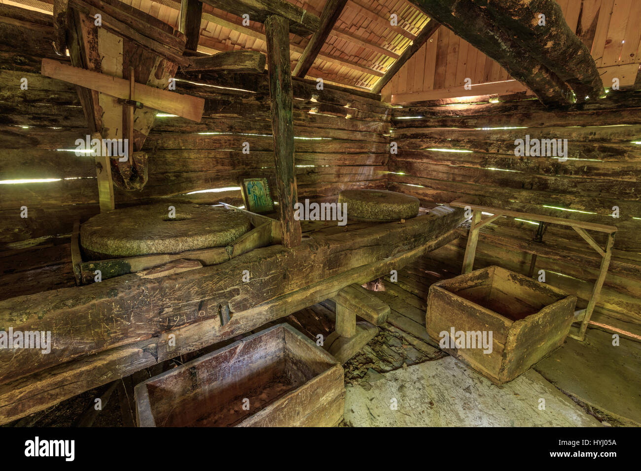 Classic old mill waterwheel hi-res stock photography and images - Alamy