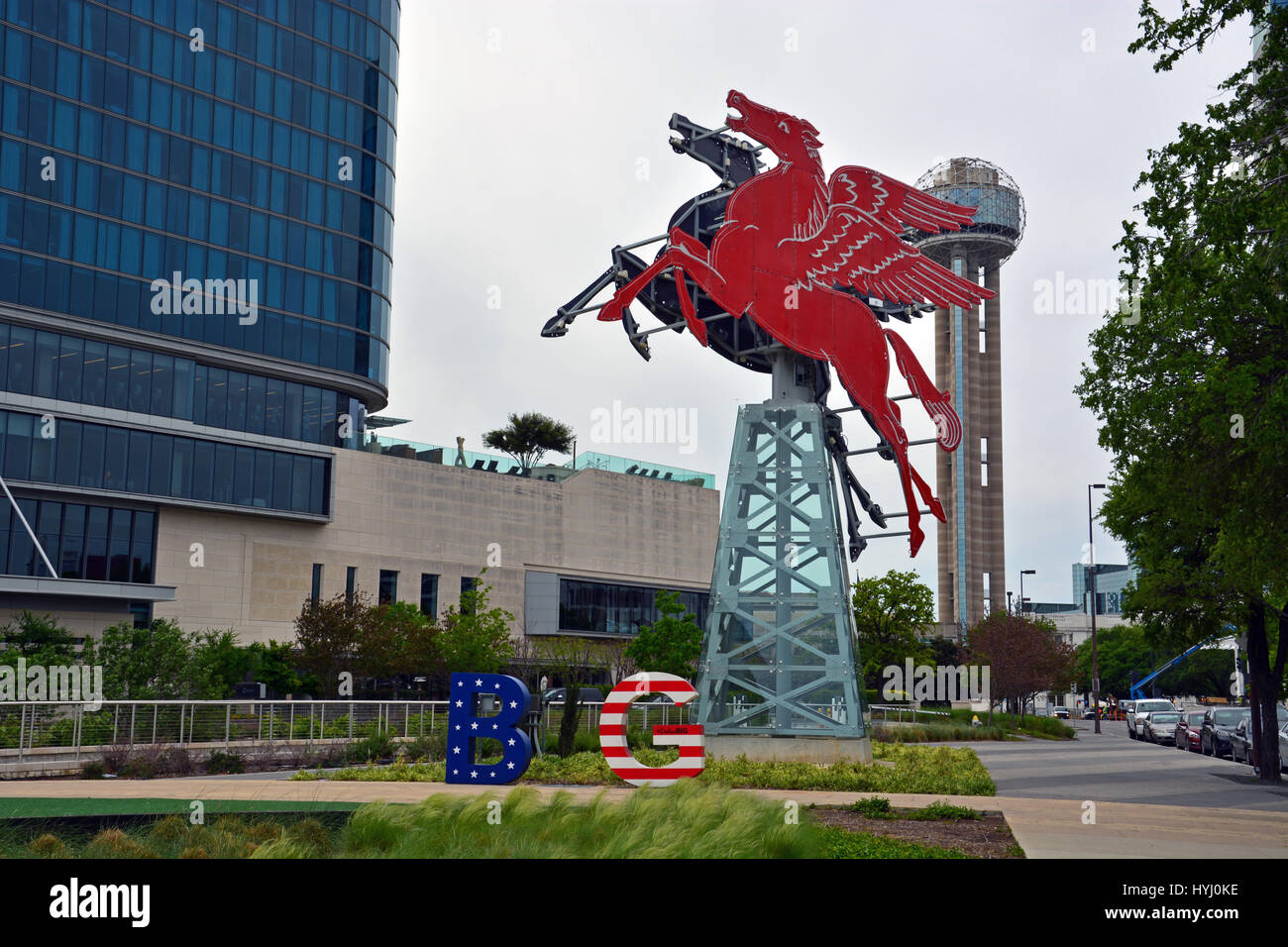 Pegasus in downtown dallas High Resolution Stock Photography and Images ...