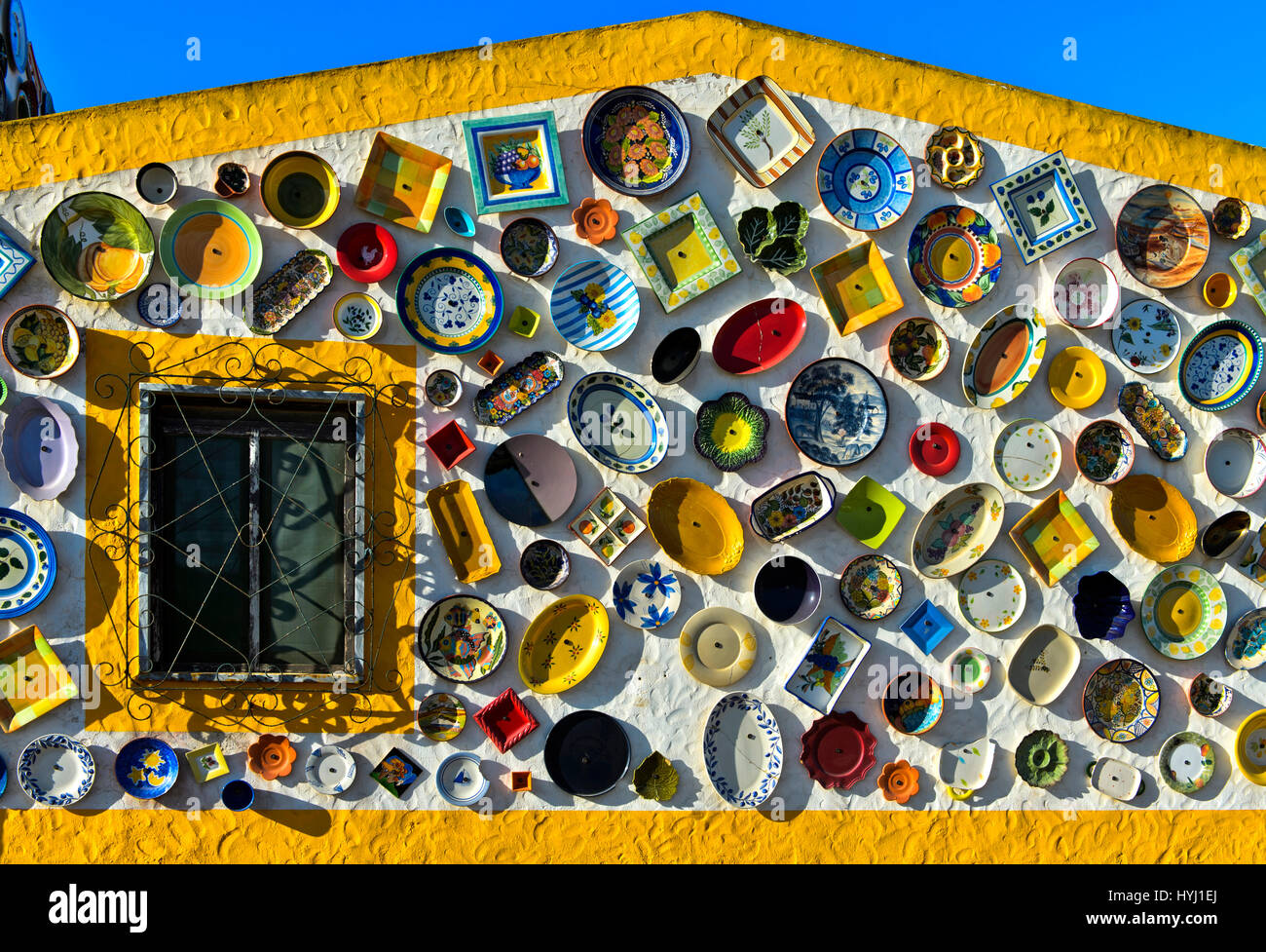 Portuguese ceramics hi-res stock photography and images - Alamy