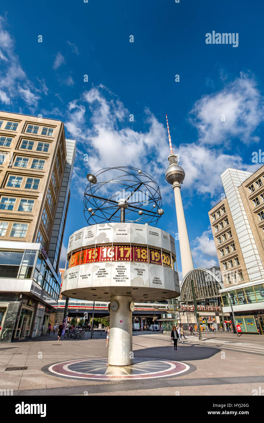 World clock and television tower, Alexanderplatz, Berlin-Mitte, Berlin ...