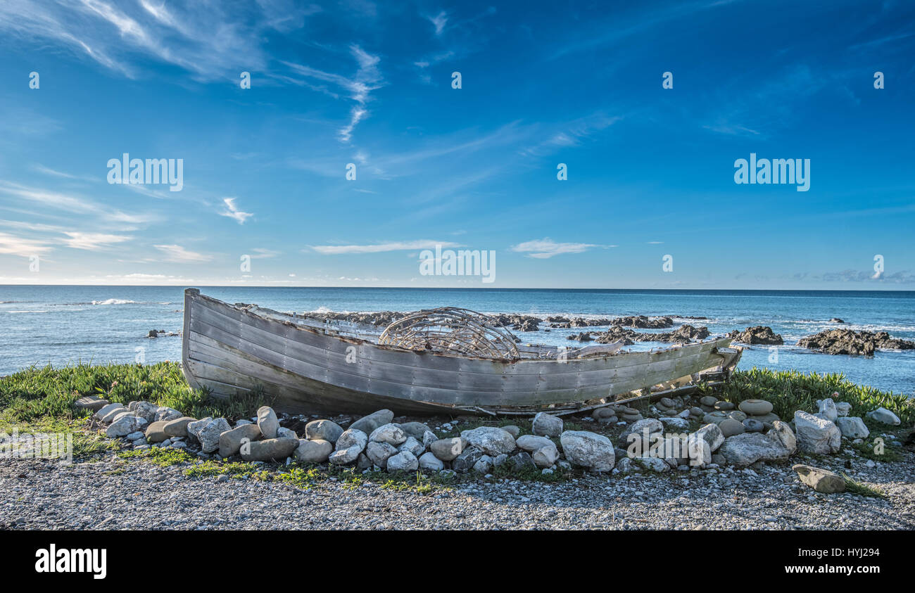 A discarded boat at beach Stock Photo - Alamy