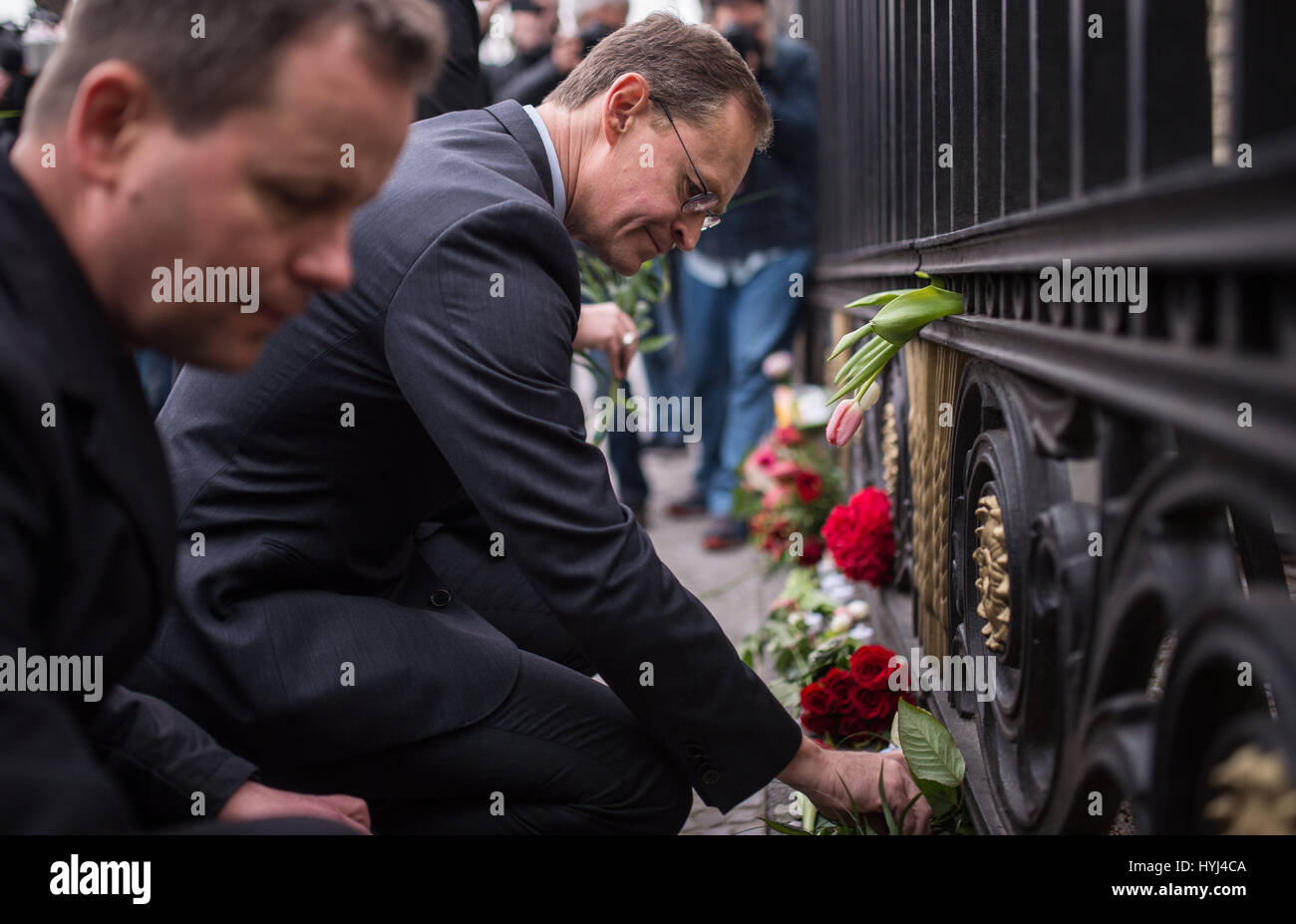 Berlin, Germany. 04th Apr, 2017. Berlin's Mayor, Michael Müller (R ...