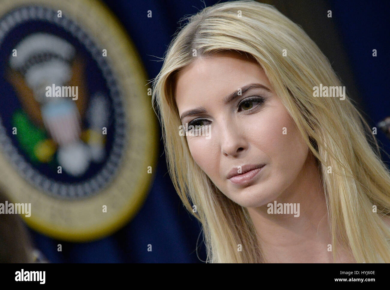 Ivanka trump 2017 business meeting hi-res stock photography and images ...
