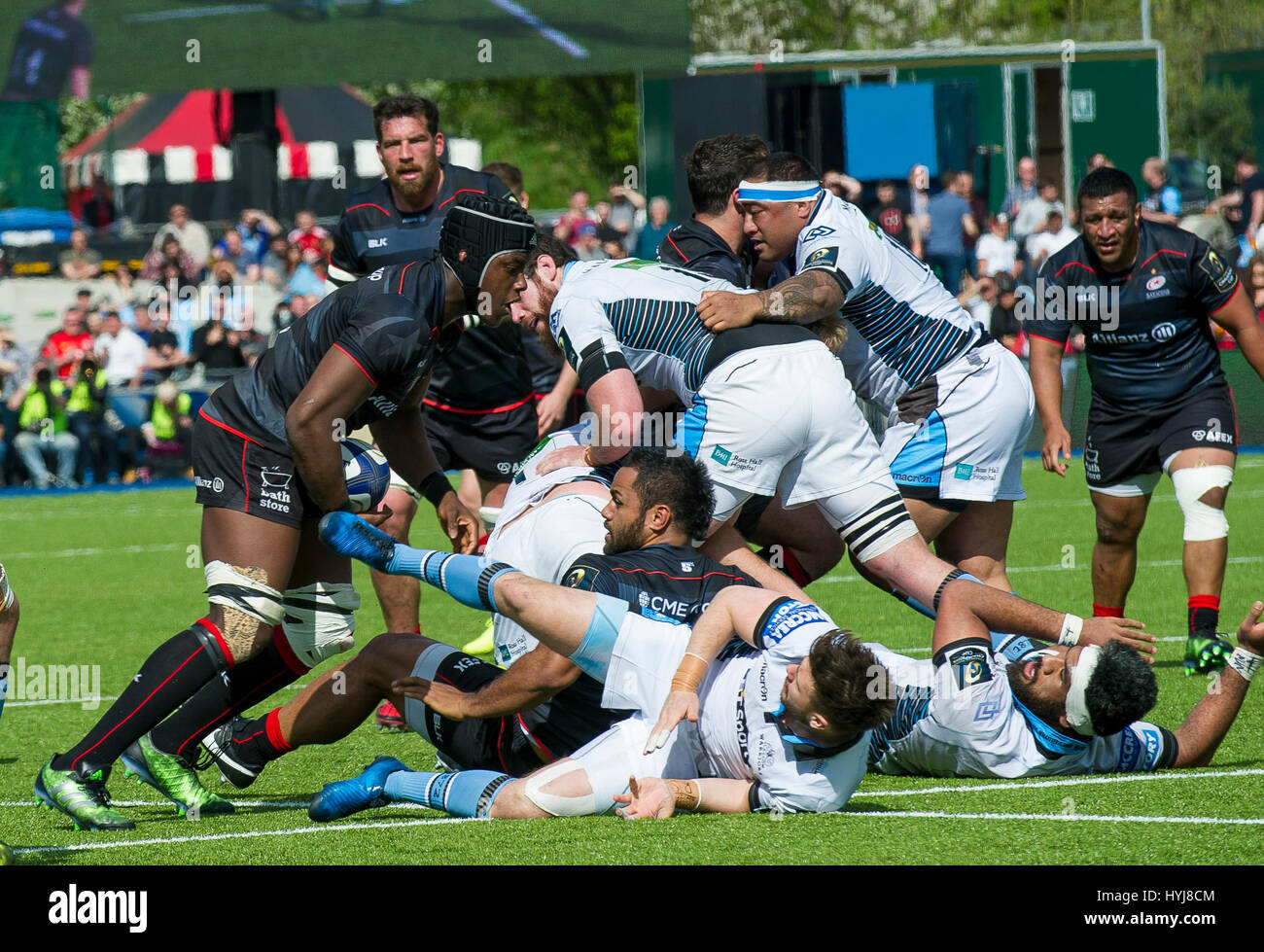 Saracens stadium allianz hi-res stock photography and images - Alamy