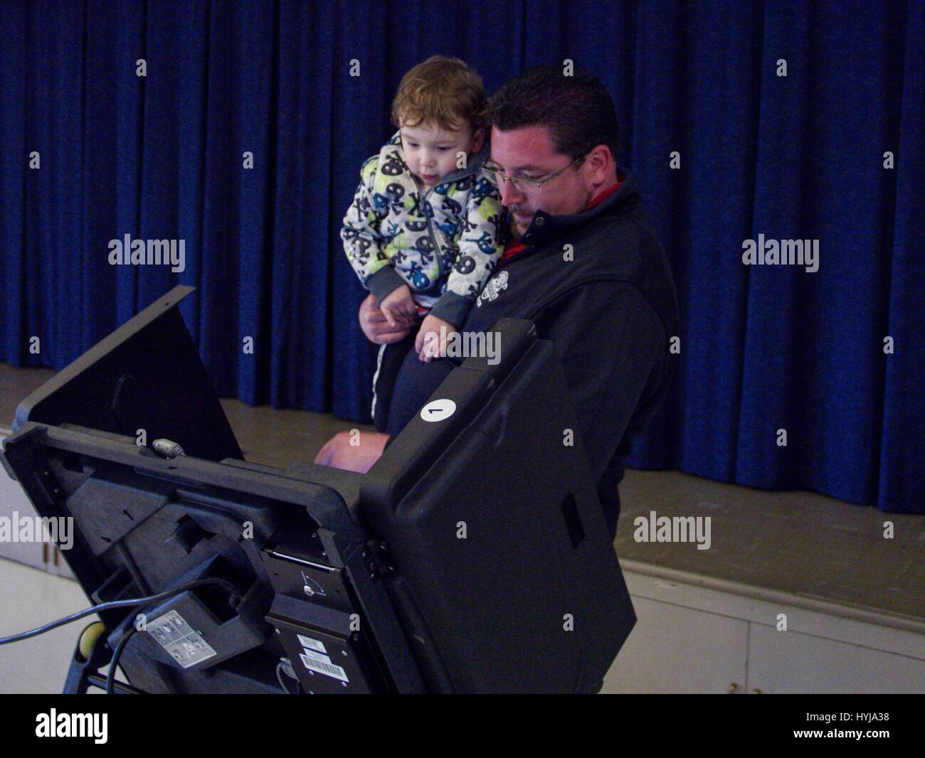 Ferguson, Missouri, USA. 5th Apr, 2017. Ferguson Mayor JAMES KNOWLES ...