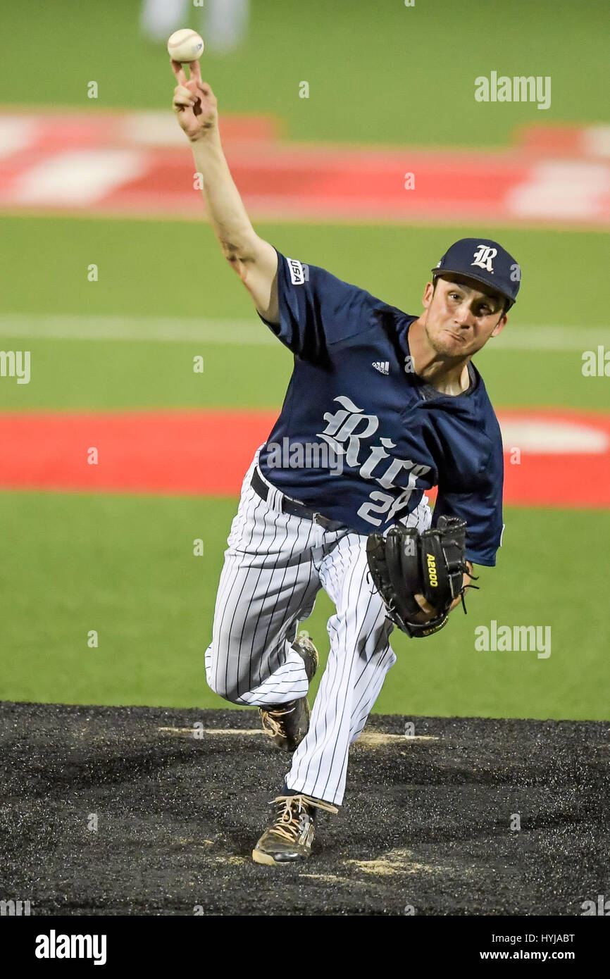Baseball pitcher winding up hi-res stock photography and images - Alamy