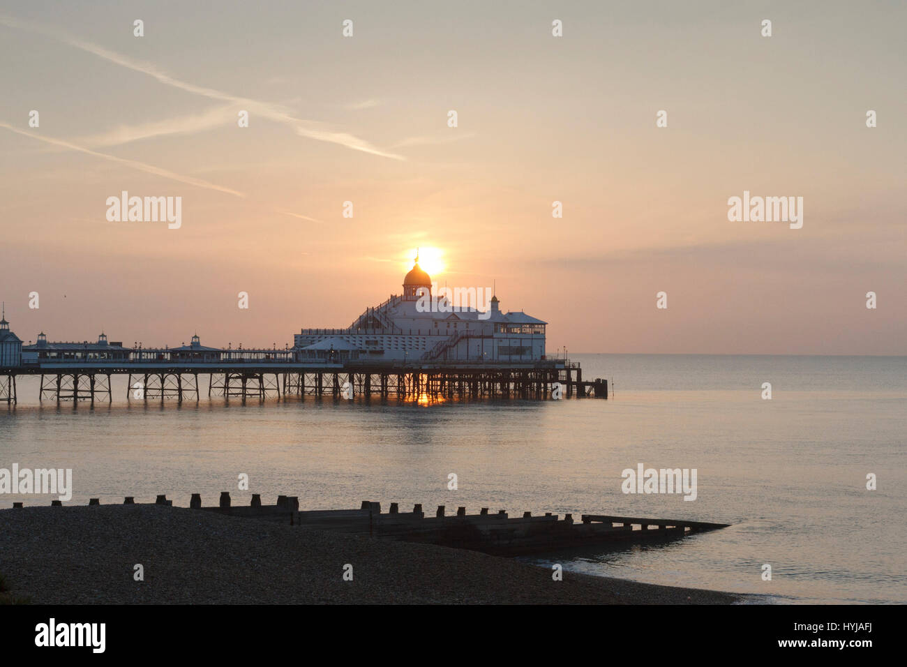 Eastbourne, UK. 5th Apr, 2017. UK weather. The day gets off to a bright ...