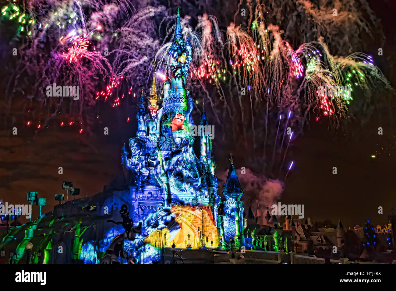Disneyland paris castle fireworks hi-res stock photography and images ...