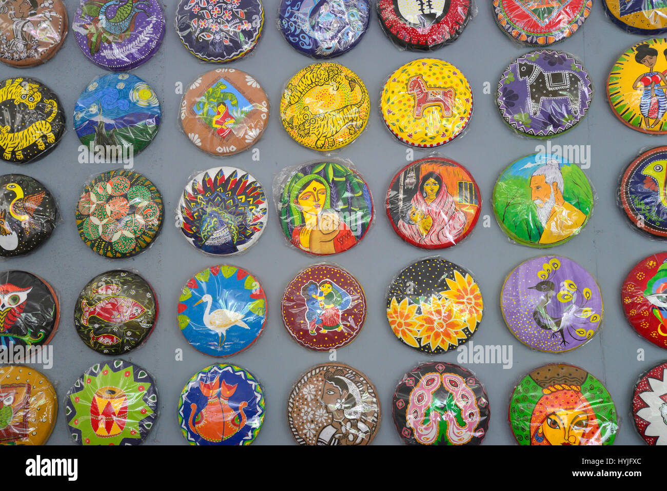 Student of Faculty of Fine arts of Dhaka University prepare artworks ...