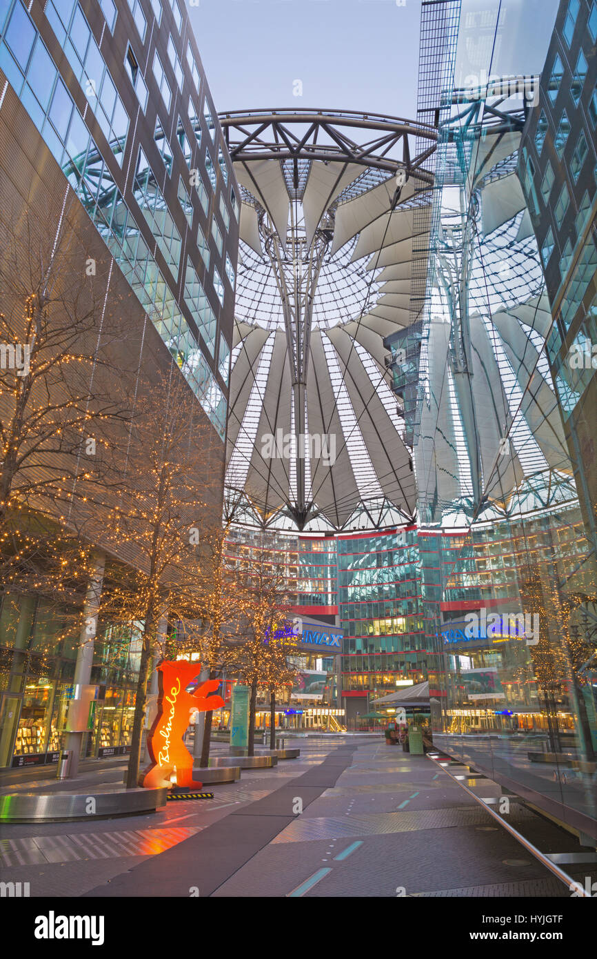 Sony center architecture hi-res stock photography and images - Alamy
