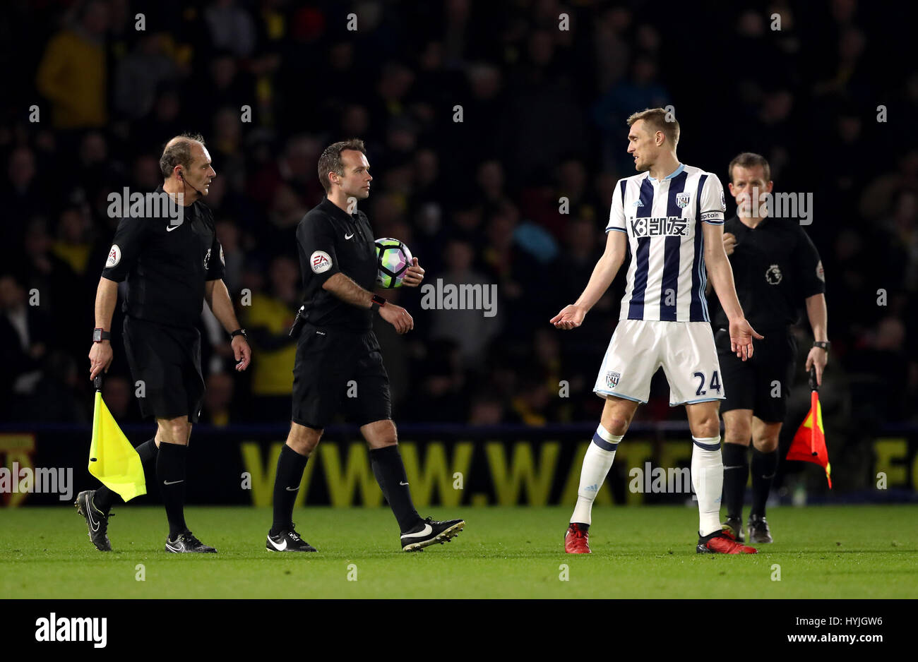 West Bromwich Albion's Darren Fletcher gestures towards referee Paul ...