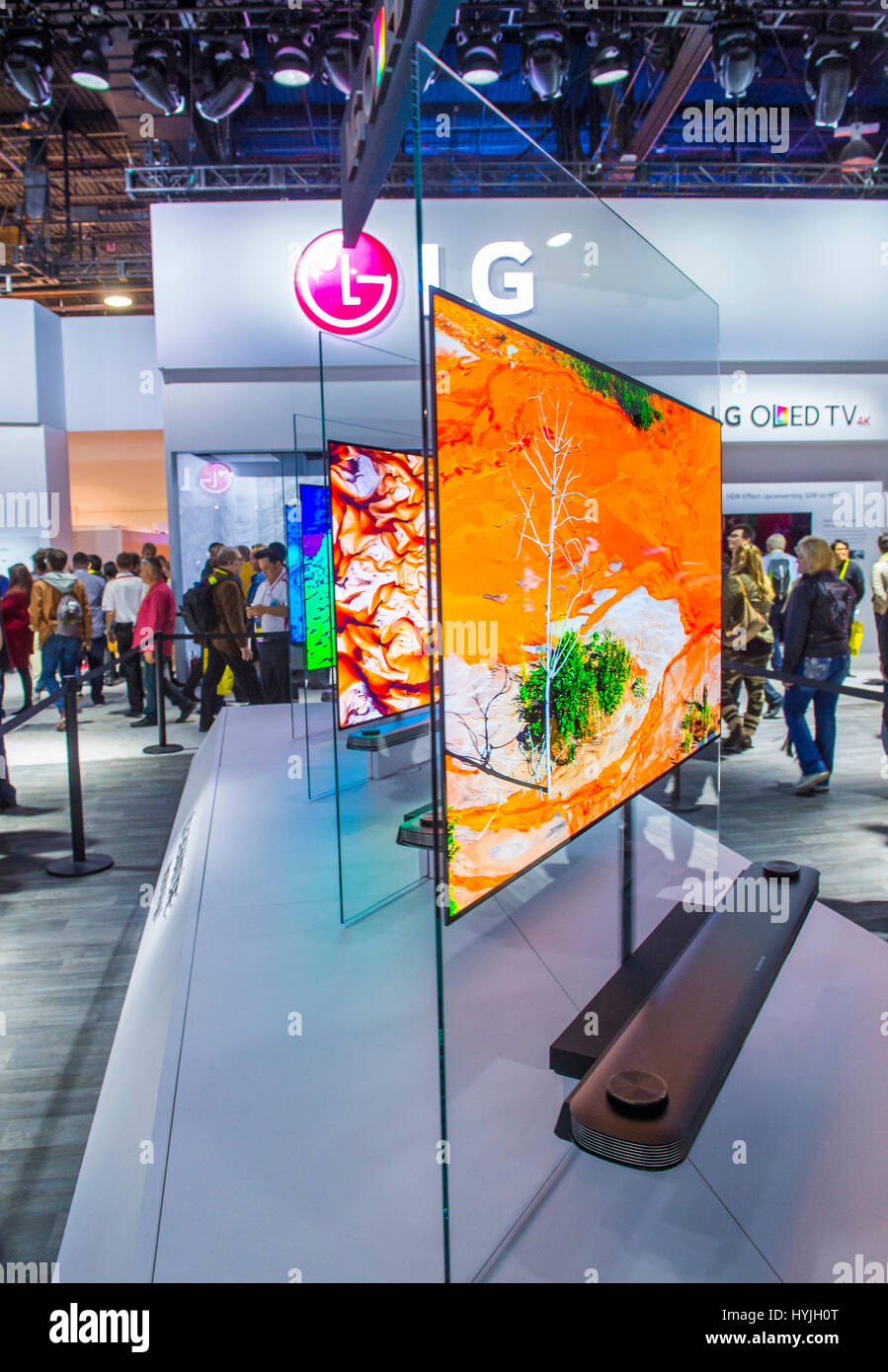 Ces 2017 and lg hi-res stock photography and images - Alamy