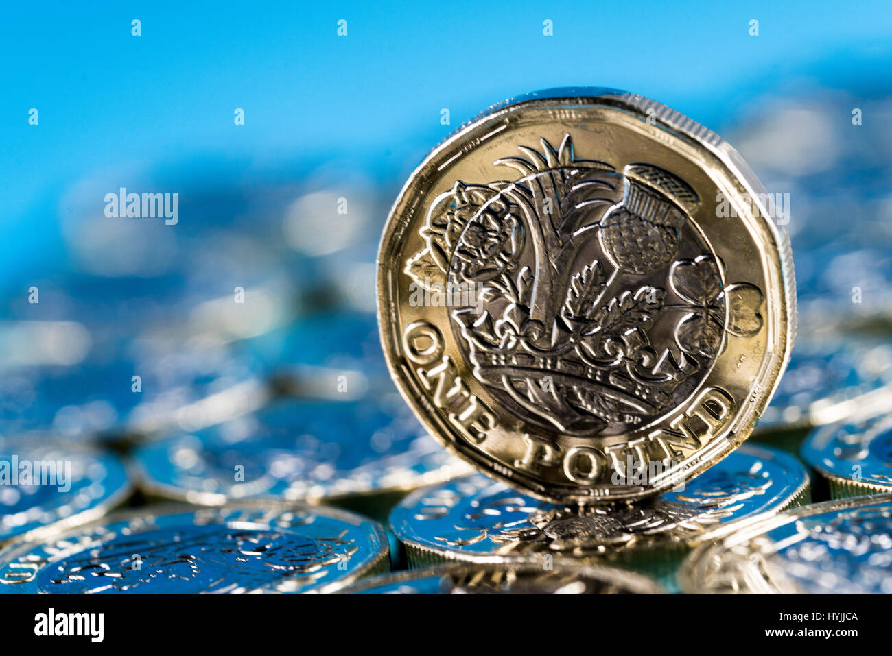 Pound coins heads and tails hi-res stock photography and images - Alamy